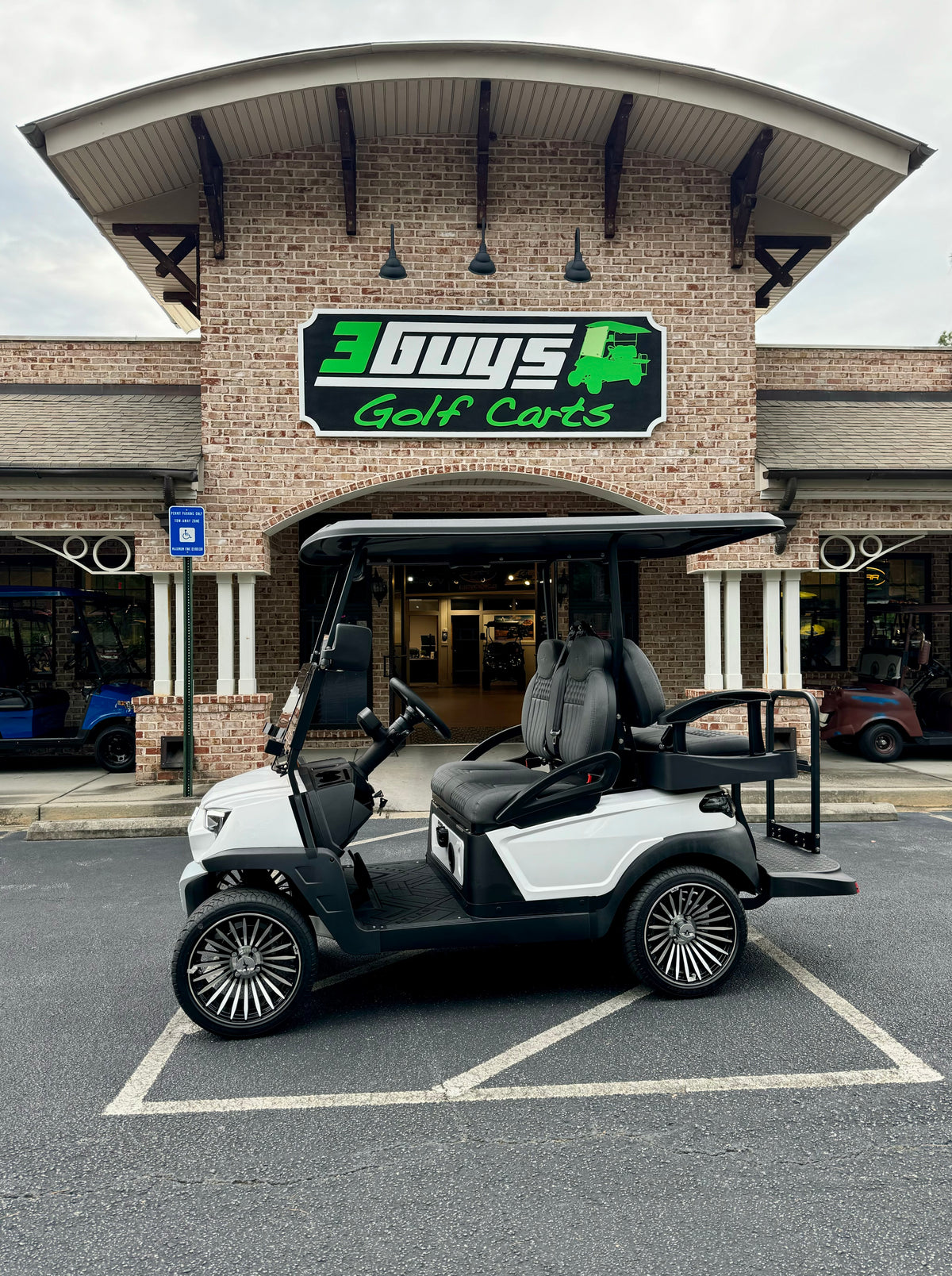 ATLAS GOLF CARTS | 3 Guys Golf Carts